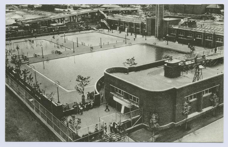 Public Swimming Pool, Tompkinsville, Staten Island, N.Y. [clear aerial ...