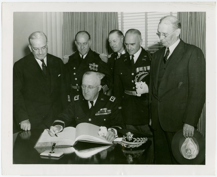 United States - Army signs guestbook - NYPL Digital Collections