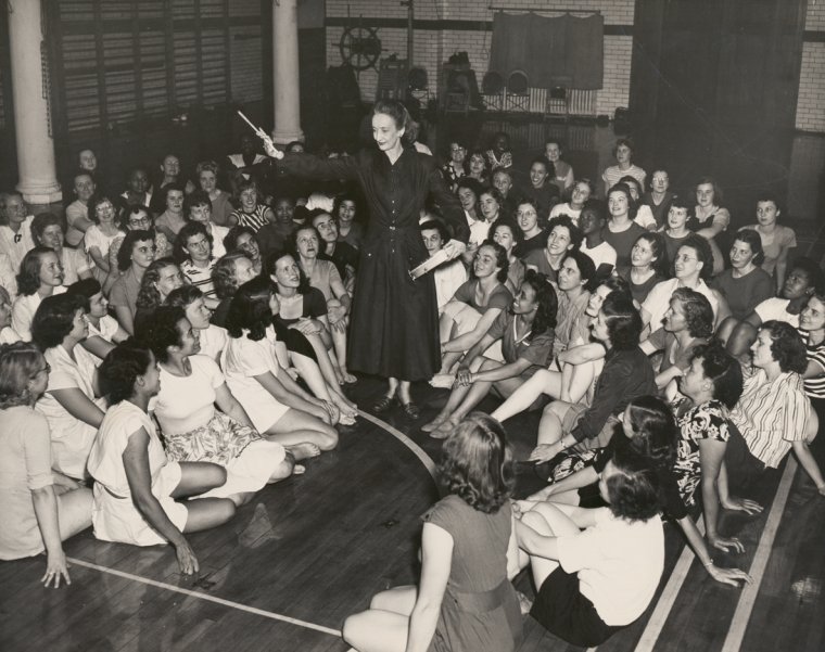 Doris Humphrey teaching a master class - NYPL Digital Collections