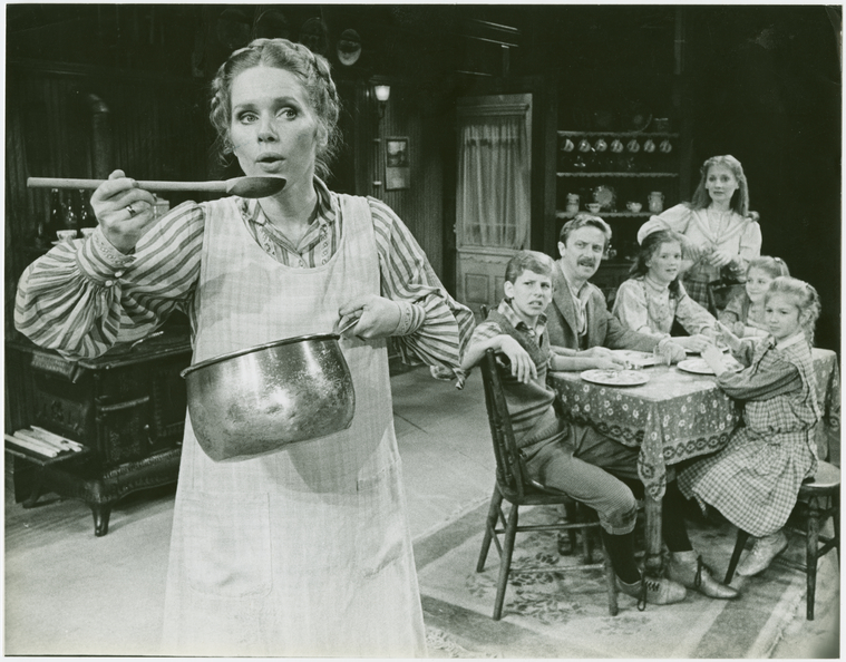Liv Ullmann (Mama), Ian Ziering (Nils), George Hearn (Papa), Kristin ...