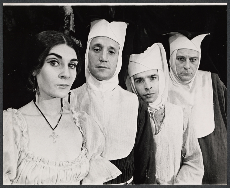 Maxine Herman, Roy Schneider, Robert Brink and Thayer David in the ...