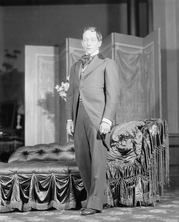Rollo Peters as Newland Archer - NYPL Digital Collections