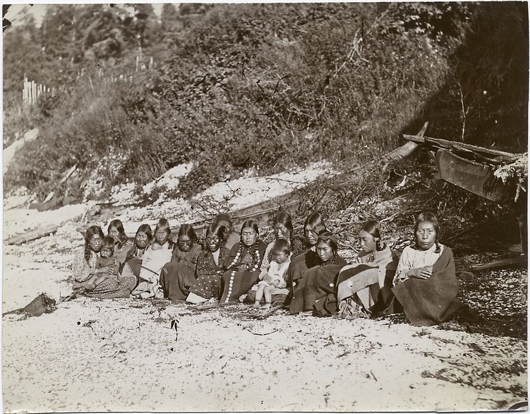 Koskimo Indians at Quatsino, V.I., B.C. - NYPL Digital Collections