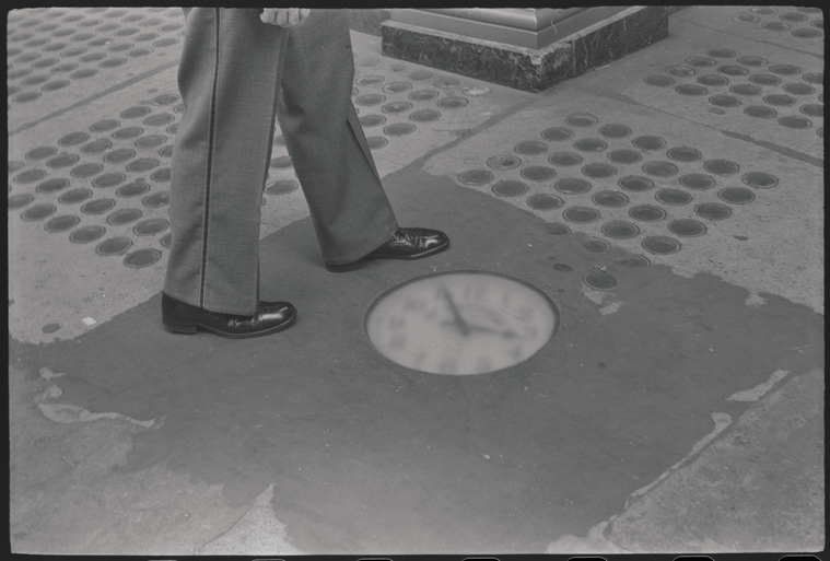 Sidewalk clock. New York, NY - NYPL Digital Collections