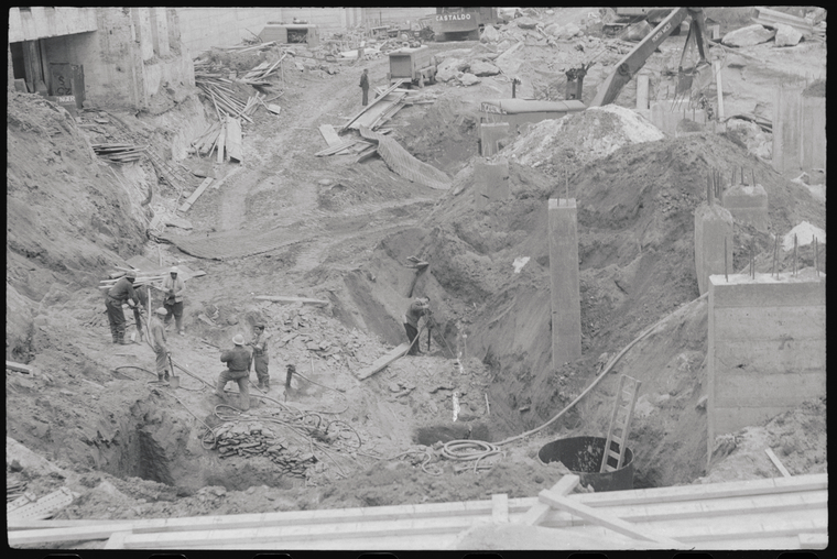 Building construction. New York, NY - NYPL Digital Collections