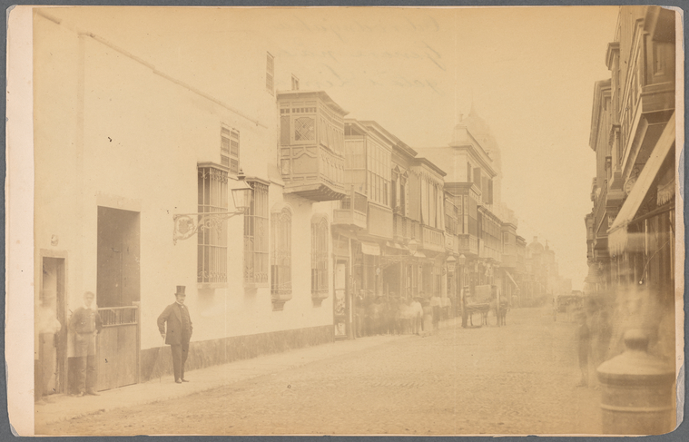Street scene, Lima - NYPL Digital Collections