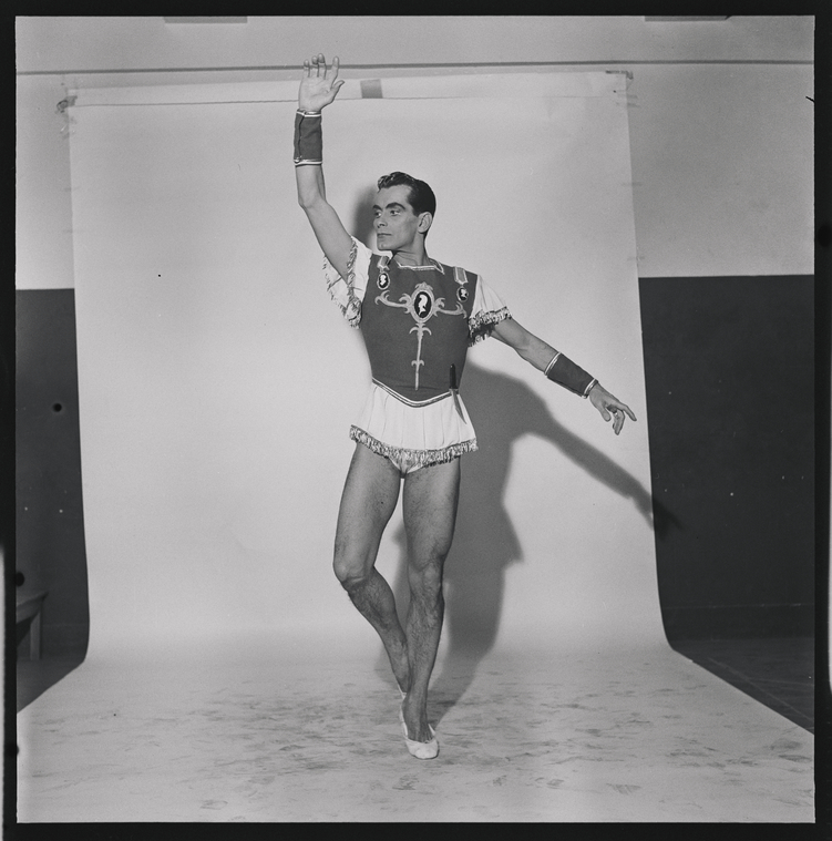 Hugh Laing and Nora Kaye in La Gloire - NYPL Digital Collections