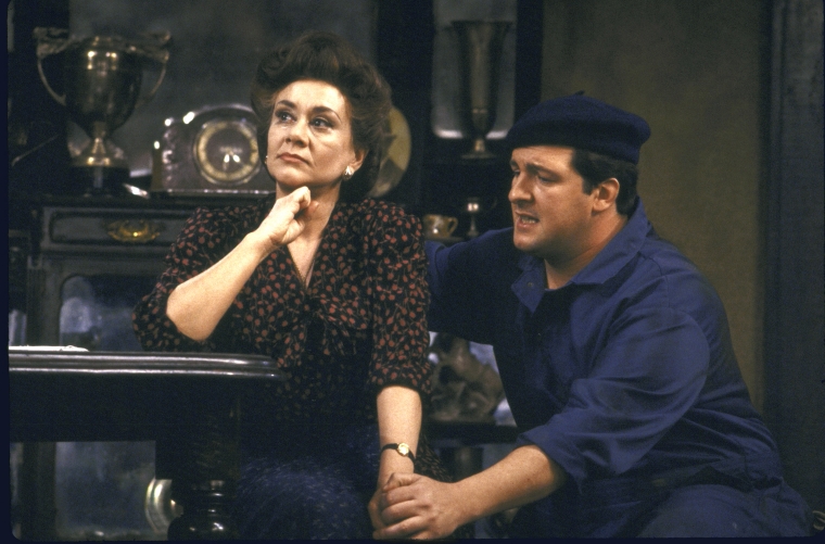 Actors Joan Plowright and Peter Iacangelo in a scene from the Broadway ...