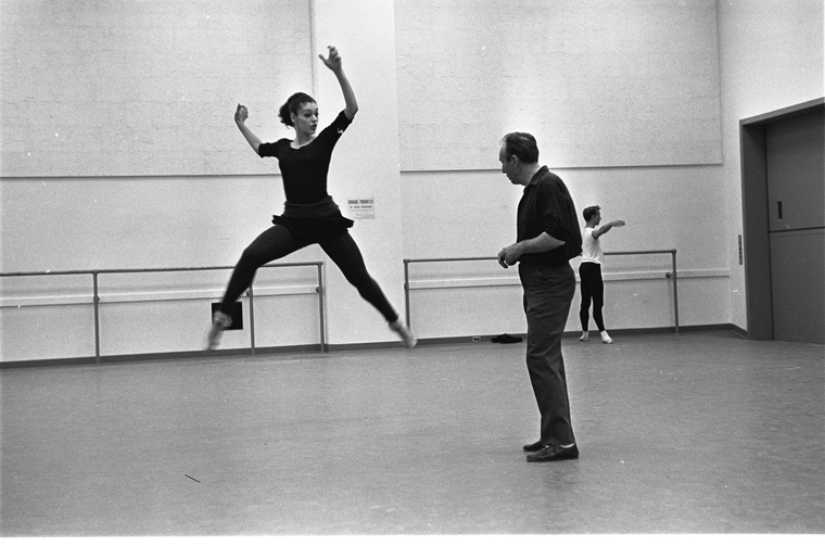 New York City Ballet Company class with George Balanchine and Gloria ...