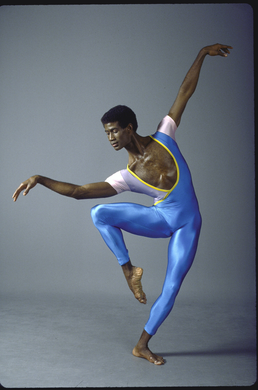 New York City Ballet dancer Mel Tomlinson in a studio portrait (New ...