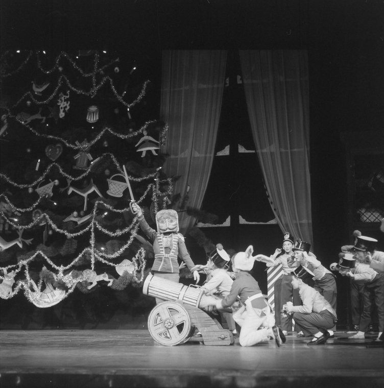 New York City Ballet Nutcracker Soldiers SAB90 1954: The Nutcracker