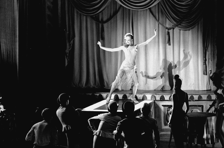 Pater Pan Black And White Ballet