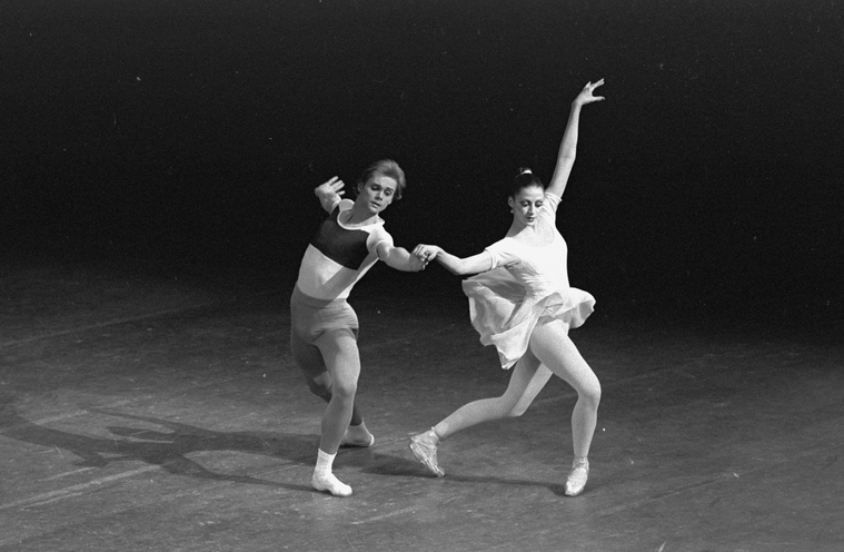 New York City Ballet production of "Kammermusik No. 2", with Colleen ...